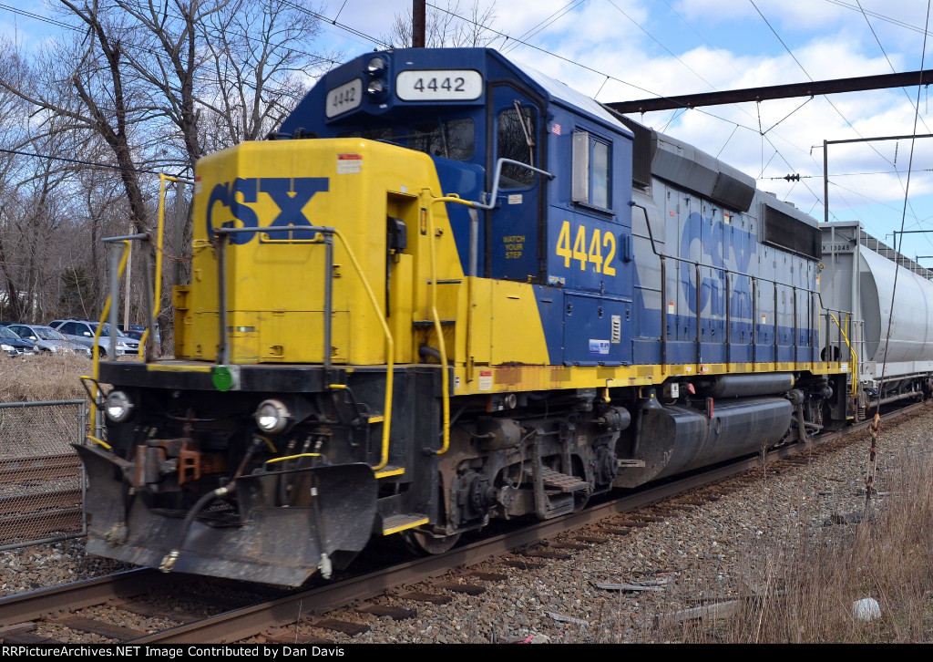 CSX GP38-2S 4442 on the rear of C770-14